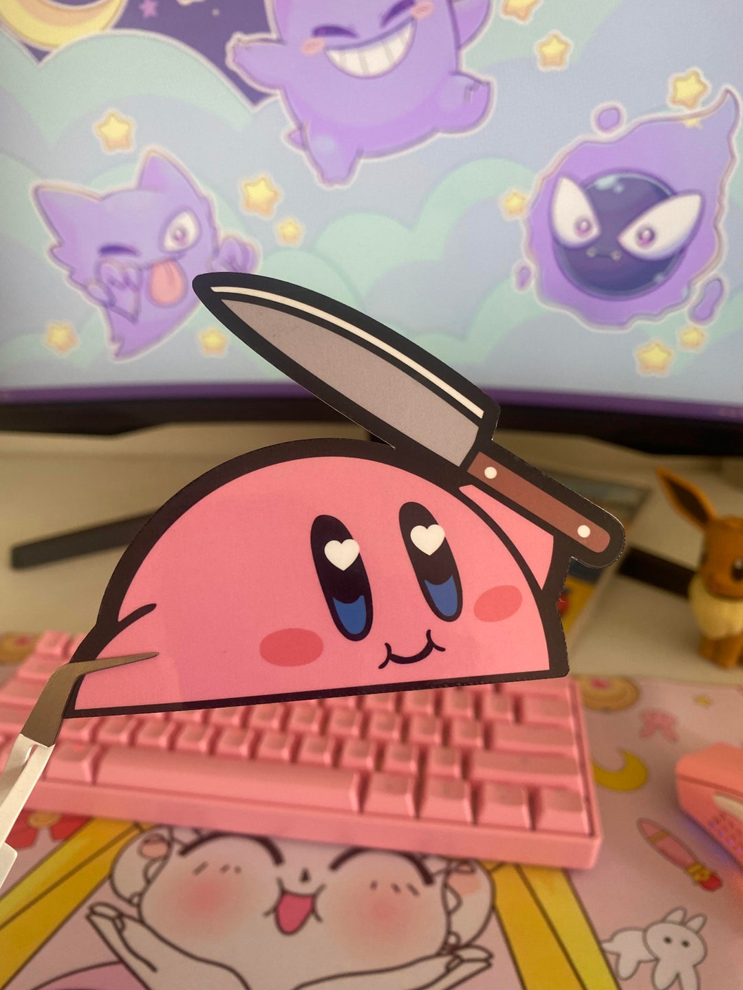 Kirby Holding Knife Peeker | Vinyl Sticker | Kawaii Peeker | Peekers ...