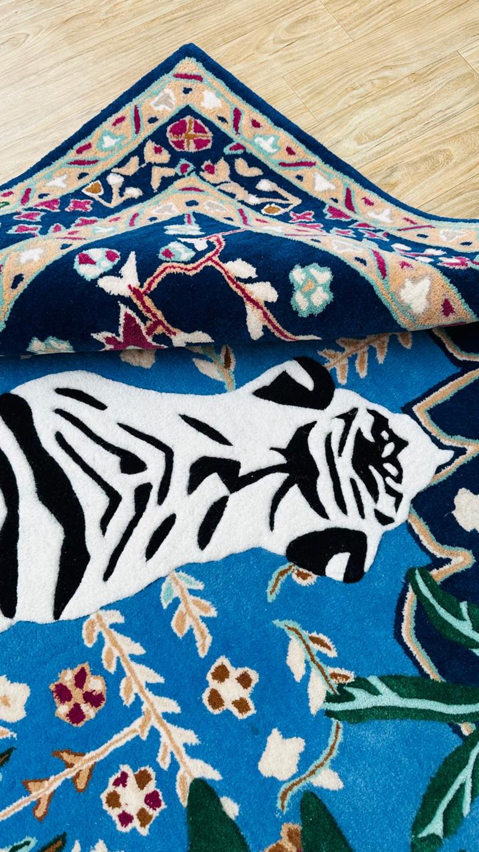 Hand-tufted Bengal Tiger Rug: New Zealand Wool, Blue Accent Rug - Etsy