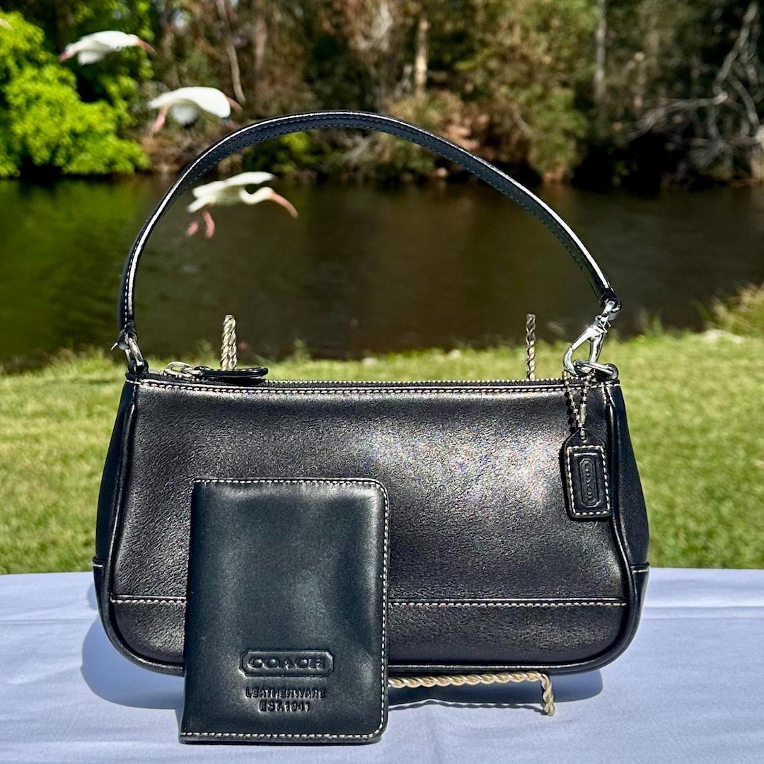 COACH Vintage Hampton Demi Black Leather Shoulder Bag Pouchette & Card ...