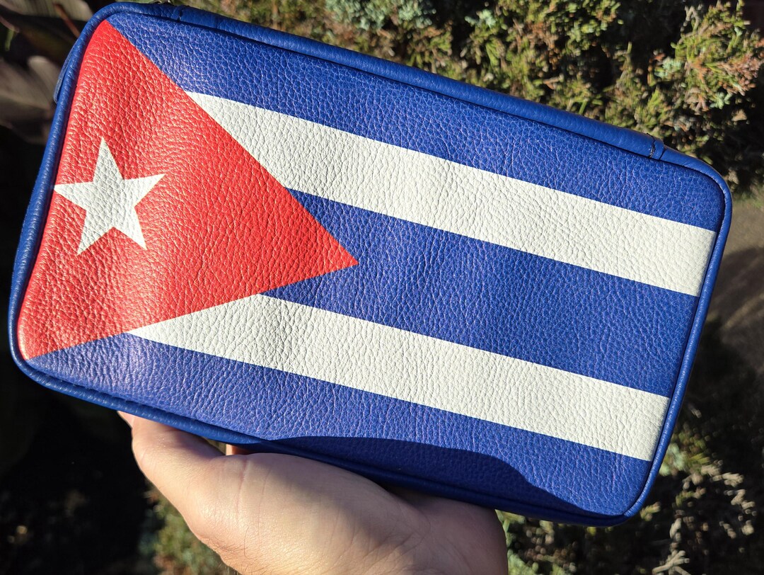 Full-grain Leather Cuban Flag Cigar Case for the Cuban Cigar ...
