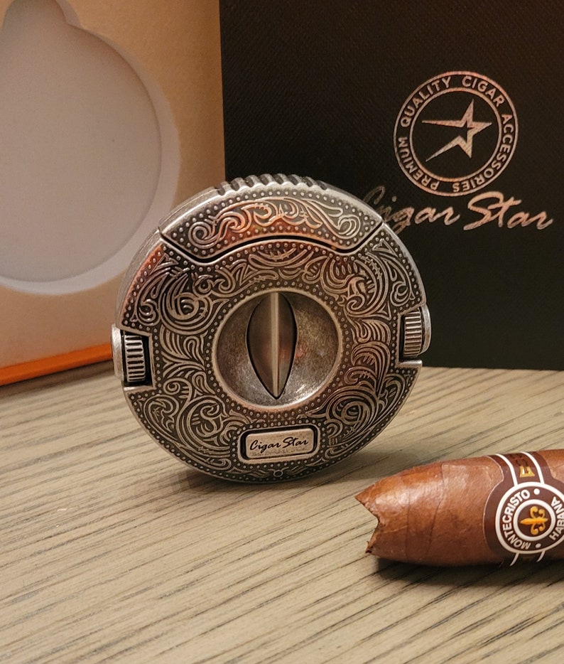 The Innovative Revo Cigar Star® V Cut Cigar Cutter With Dual Built-in ...