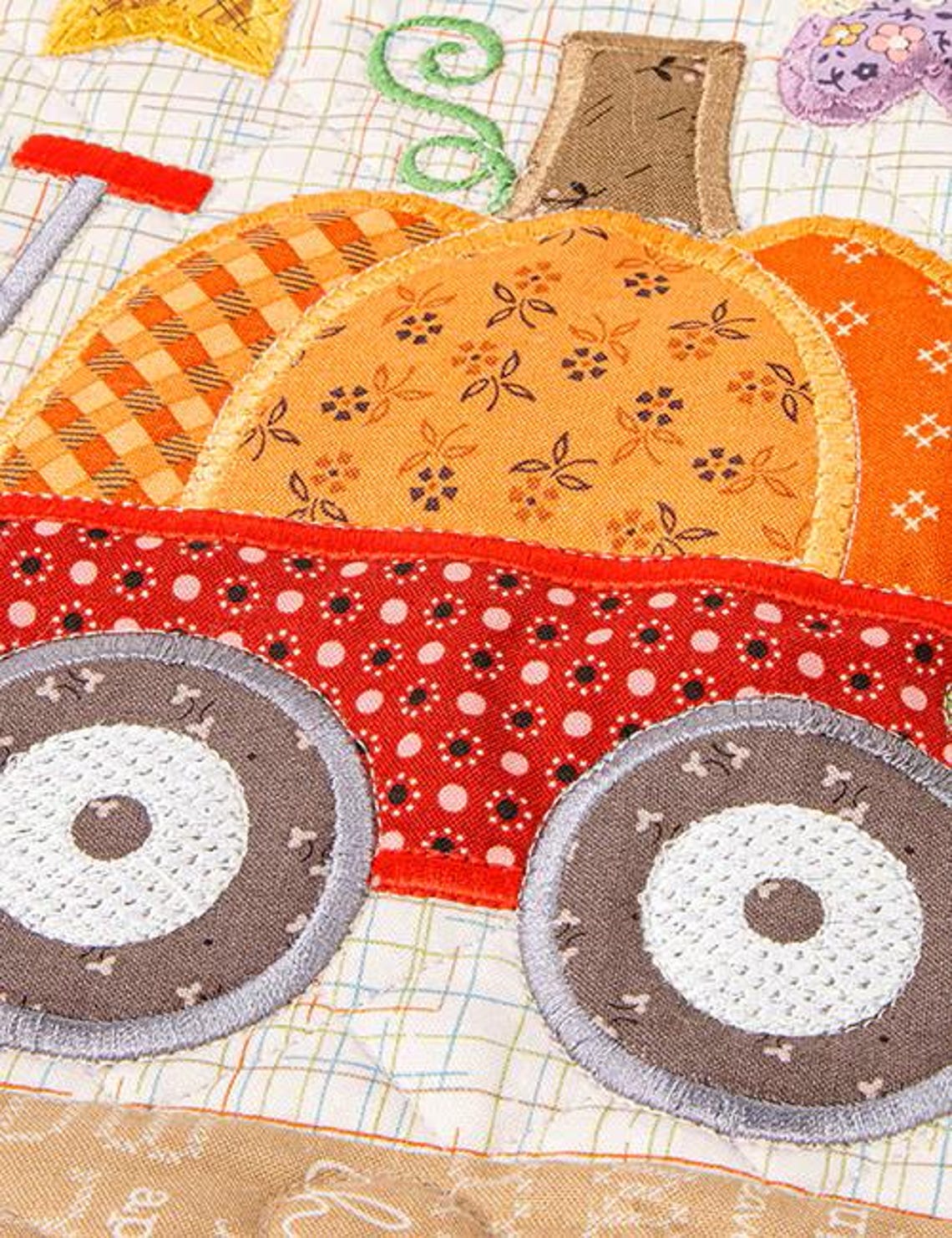 Autumn Love Machine Embroidery USB ME018ALQ24R2 Designed by Lori Holt ...