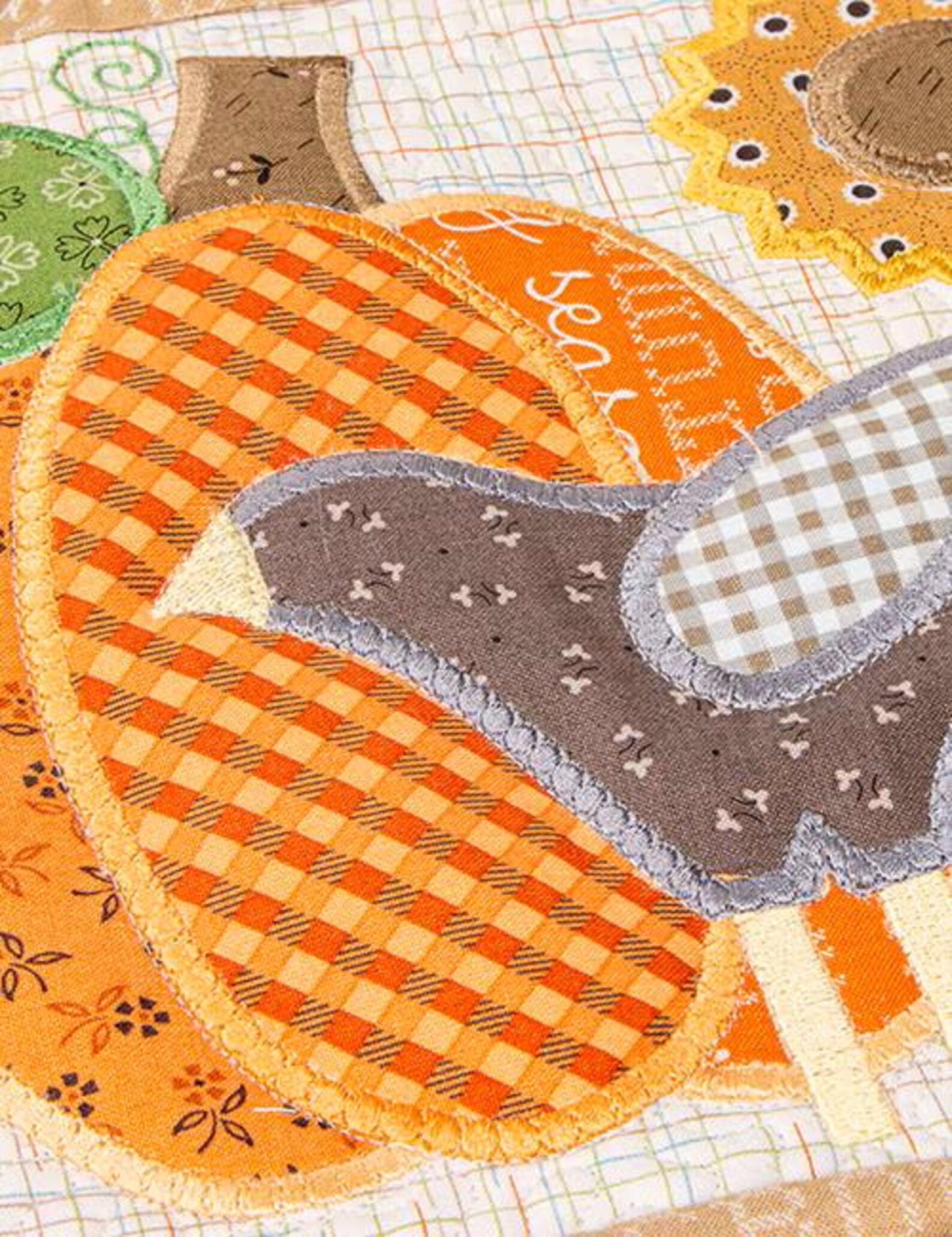 Autumn Love Machine Embroidery USB ME018ALQ24R2 Designed by Lori Holt ...