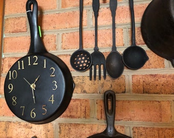 Vintage Frying Pan Clock - Etsy