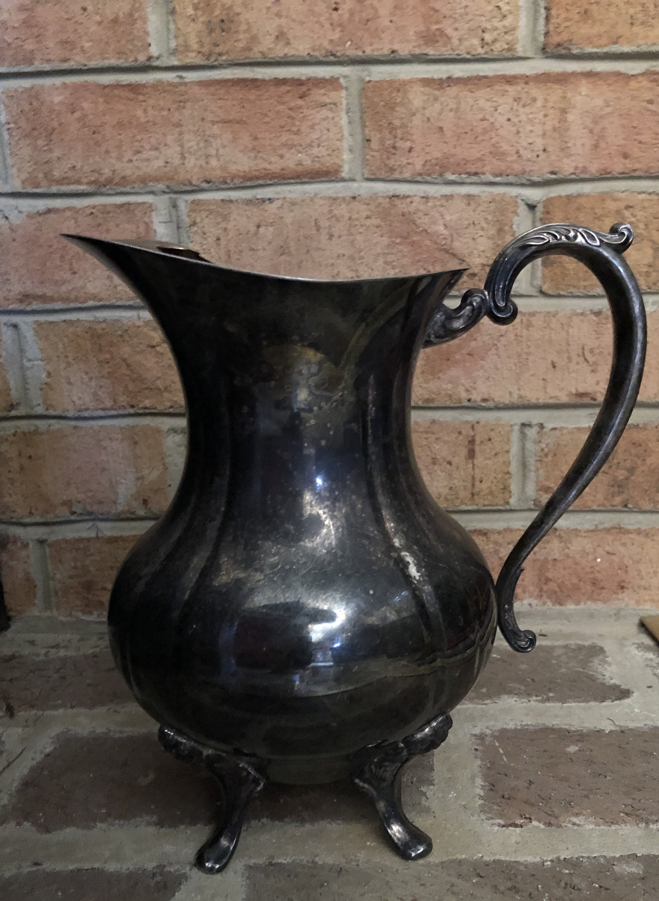 Sheridan Taunton Silversmiths Footed Silver Water Pitcher With Ice Lip ...