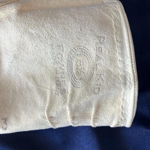 Fownes Real Kid Gloves Marked 6 1/2 Made in Italy in Off-white - Etsy