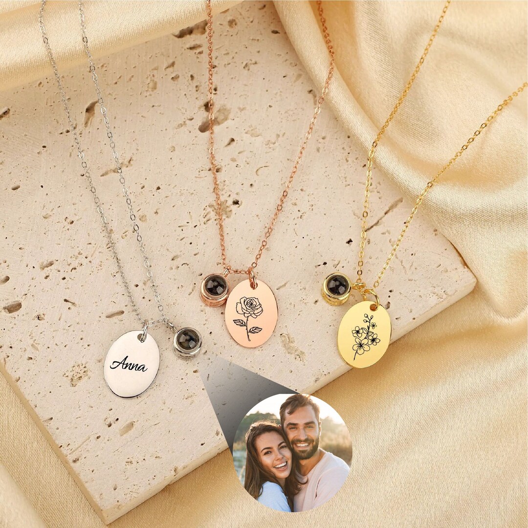 Projection Necklace Photo, Birth Flower Projection Necklace ...