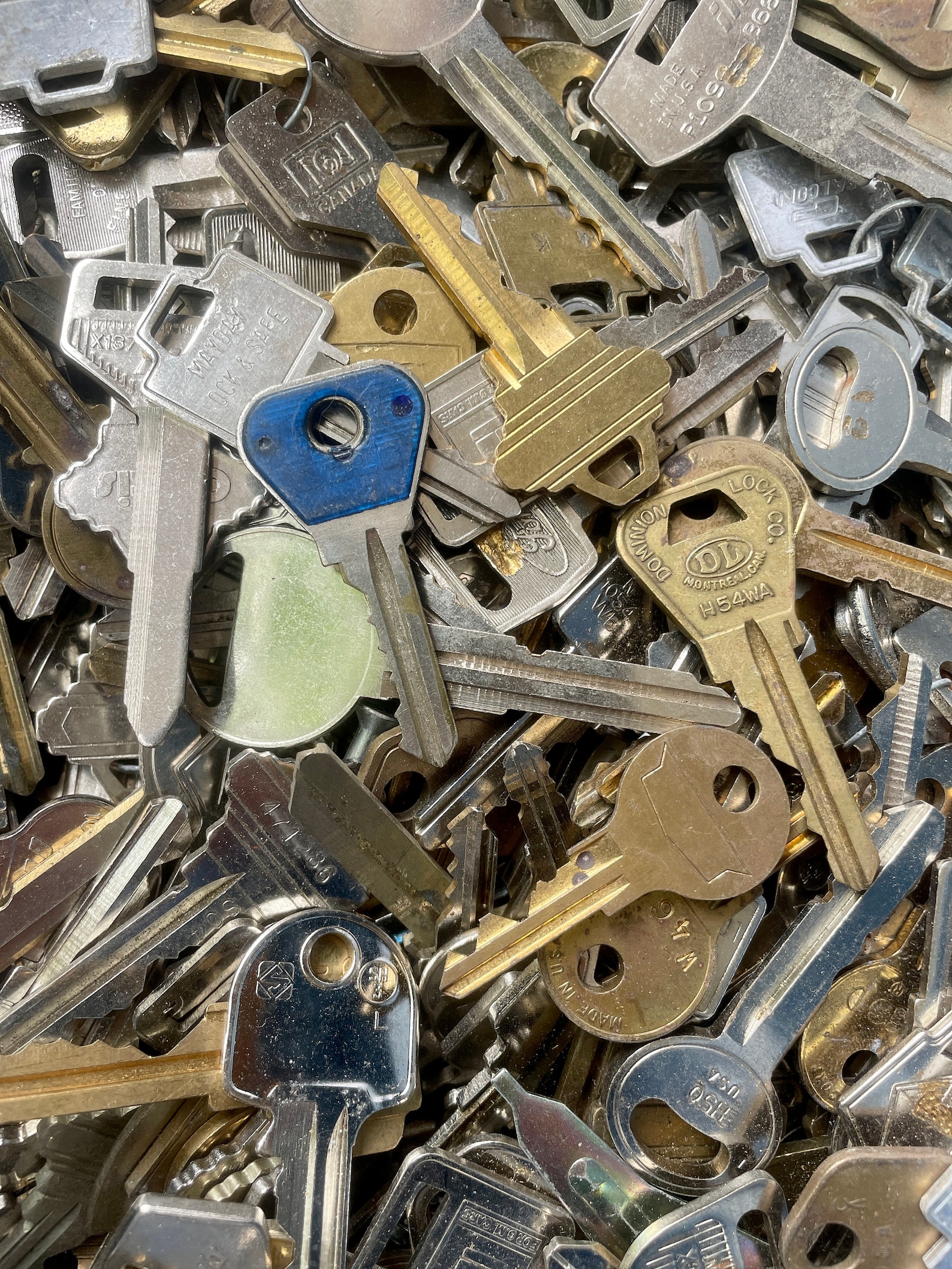 Assorted Vintage Keys - Brass and Steel - Steampunk, Steelpunk ...