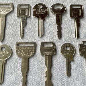 Assorted Vintage Keys - Brass and Steel - Steampunk, Steelpunk ...