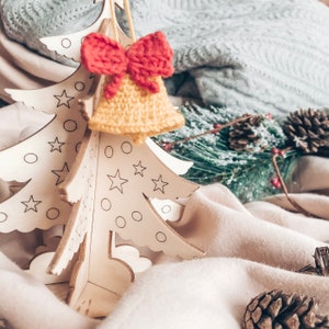 Crochet CHRISTMAS SET 4 Brooch PATTERNS Christmas Handbell Candle ...