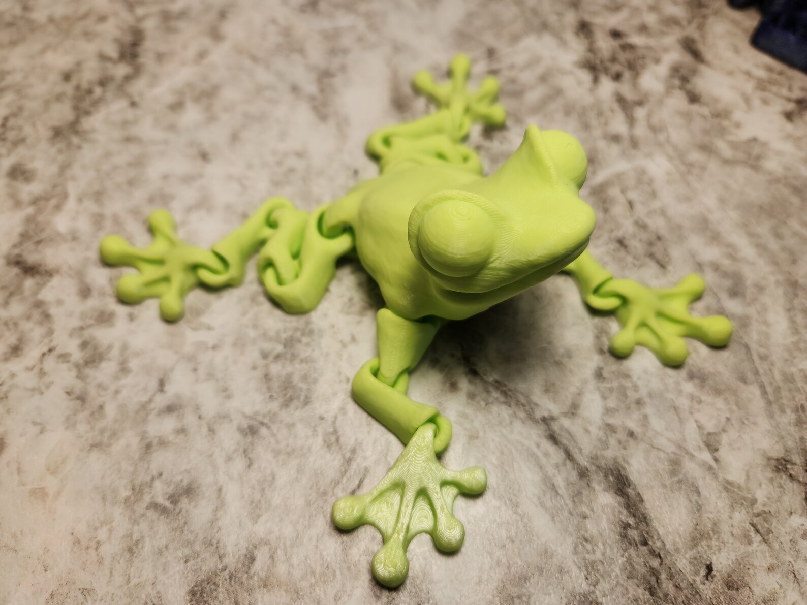 Articulated Flexi Frogs | Many Variations and Colors | 3D Printed ...