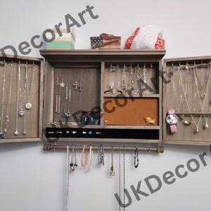 Enclosed earring holder store