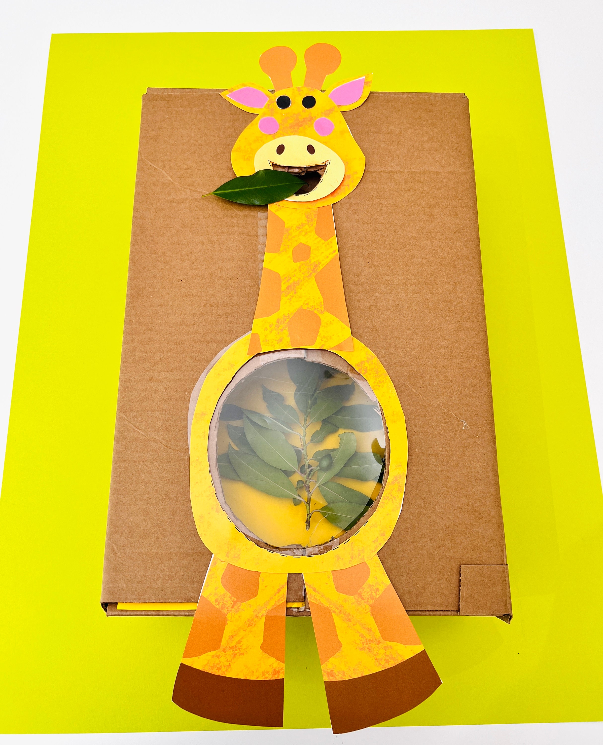 Feed the Animals Preschool Printable: Giraffe Learning Activity ...