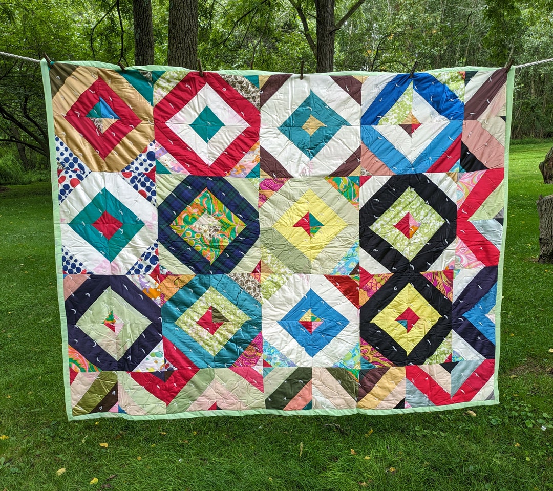 Quirky Vintage Satin Quilt - Etsy