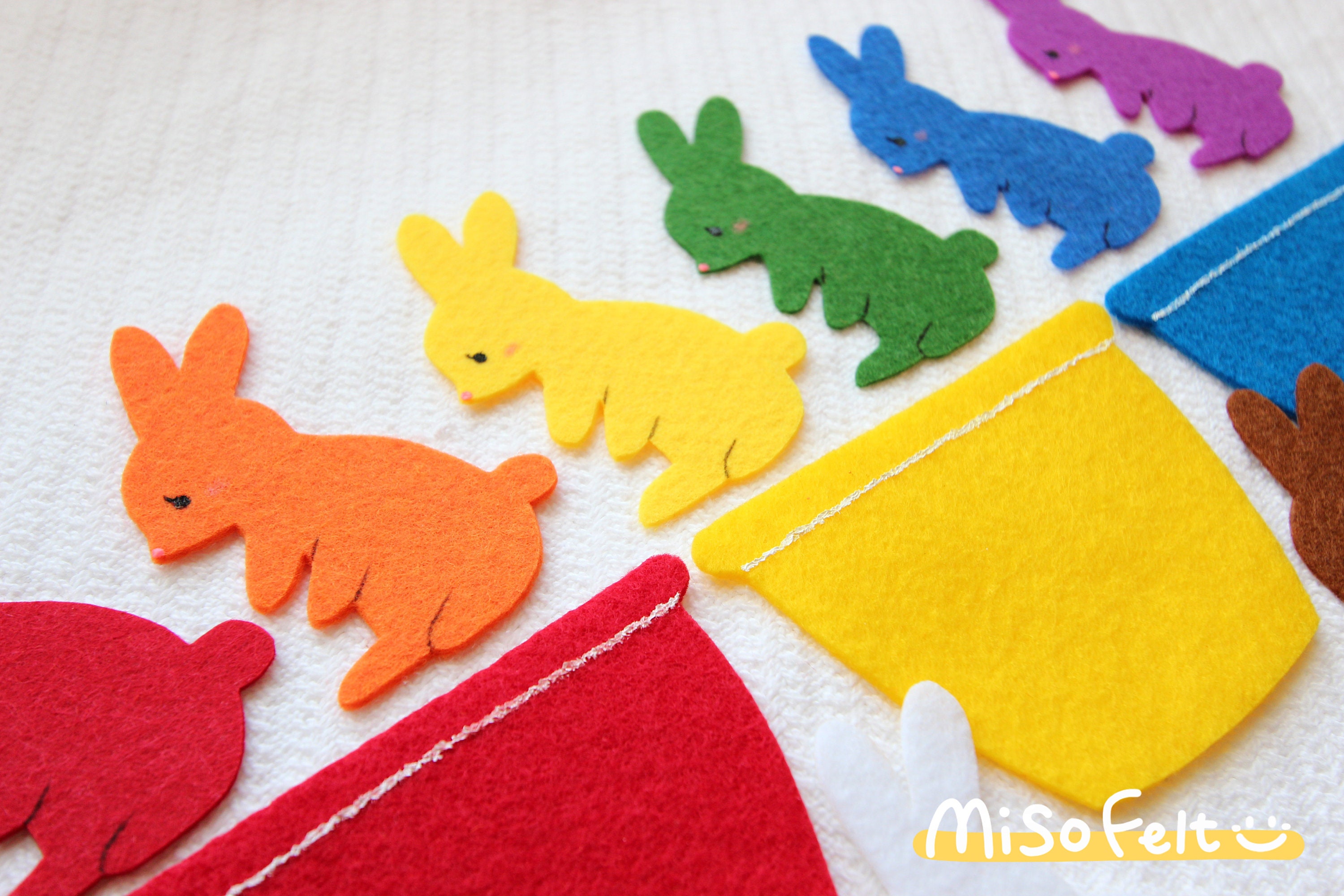 White Rabbit's Color Book Felt Set / Rabbits & Colors Flannel Board Set ...