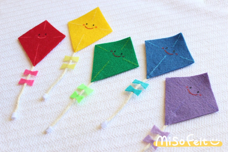 Five Little Kites Felt Set / Weather Theme Flannel Board Set / Wind ...