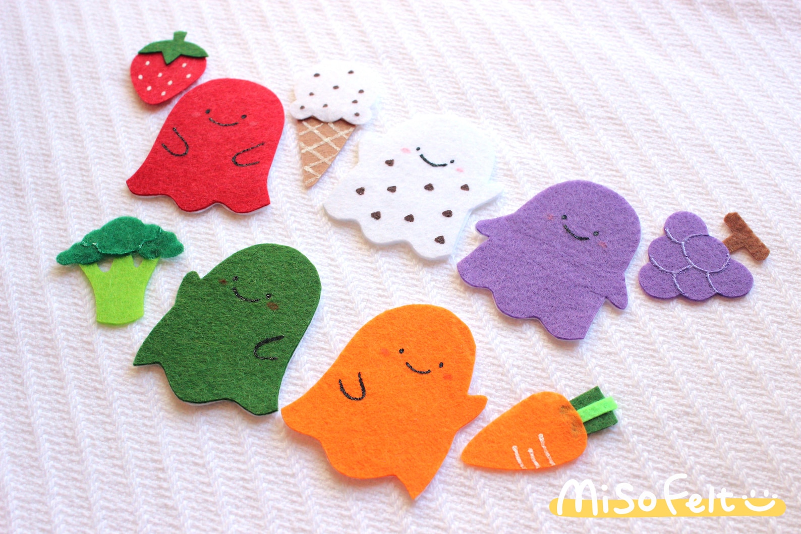 The Five Little Ghosts Felt Story / the Chocolate Chip Ghost Flannel ...