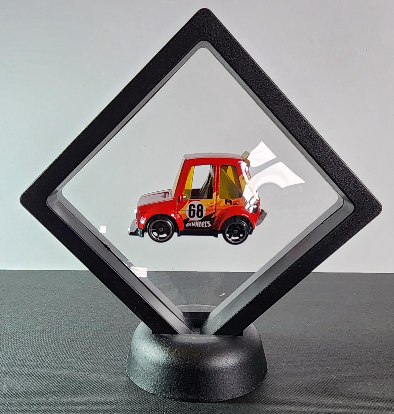 Hot Wheels Tooned Volkswagen Golf in Floating Display - Etsy