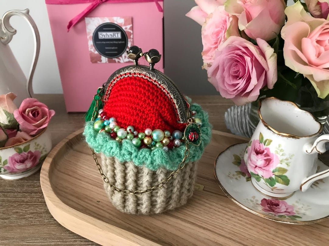 Luxe Cupcake Crochet Purse With Antique Frame Frame/gem Like Clasp ...