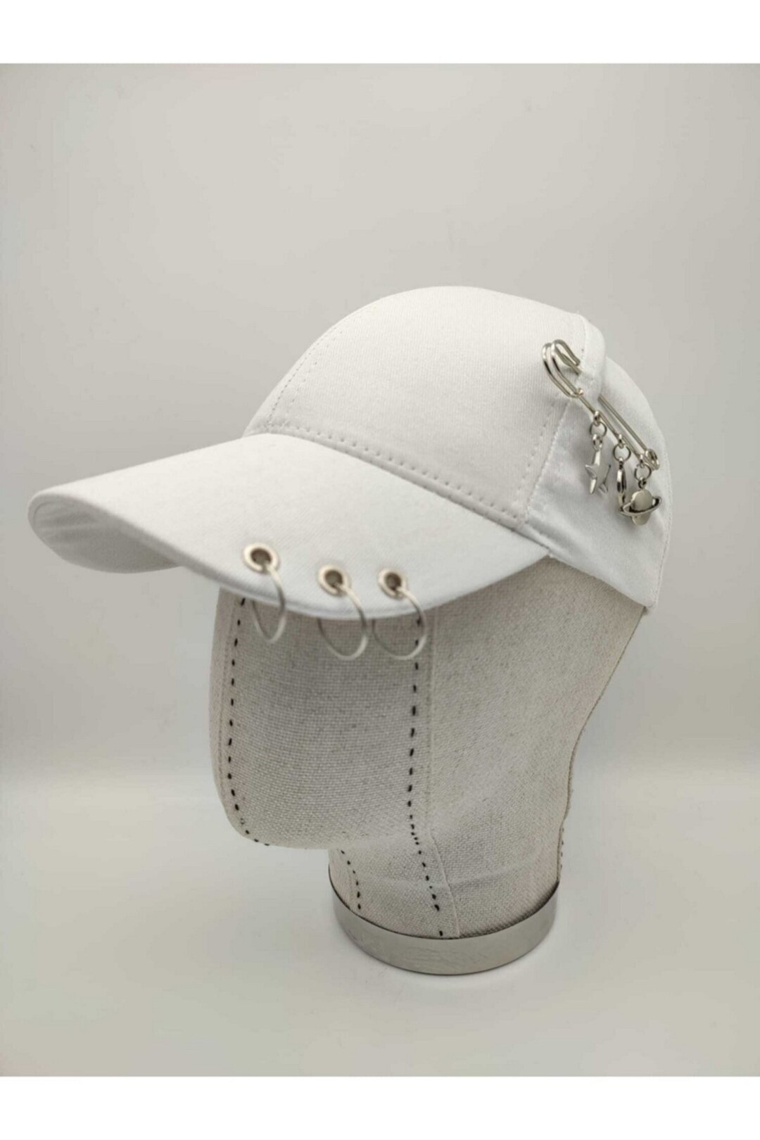 White Cotton Chain Designer Hat, 100% Cotton Hat, Men and Women ...