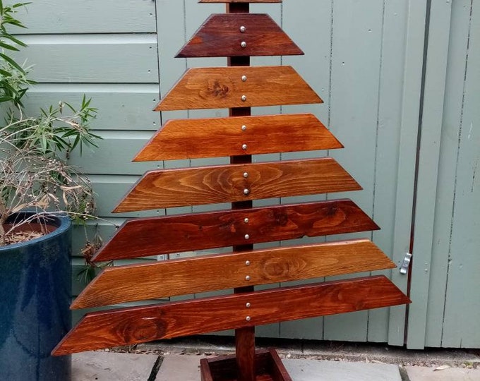 Large Wooden Tree Made From Upcycled Reclaimed Pallet Wood, Shabby Chic ...