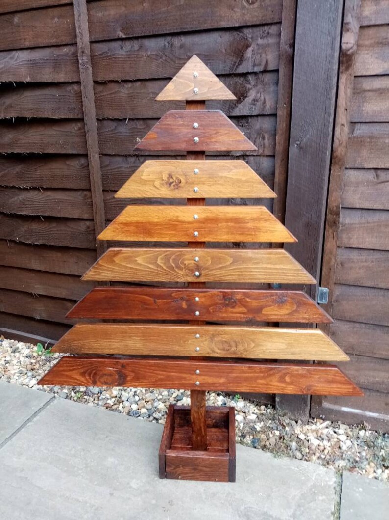 Large Wooden Christmas Tree Made From Upcycled Reclaimed Pallet Wood ...