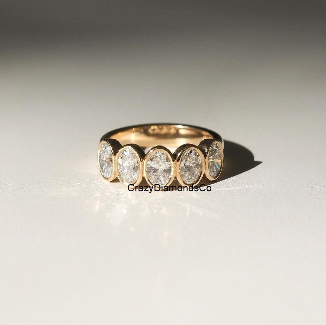 Oval Five Stone Band, 6X4 MM Oval Cut Colorless Moissanite Diamond Five Diamond Bezel Set Ring ...