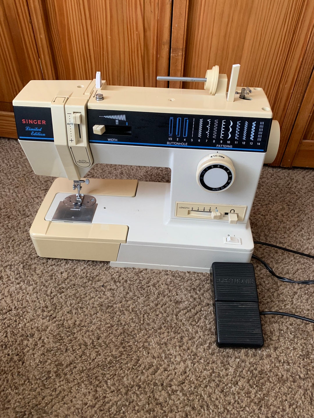 Singer Sewing Machine Limited Edition Model 7033 - Etsy