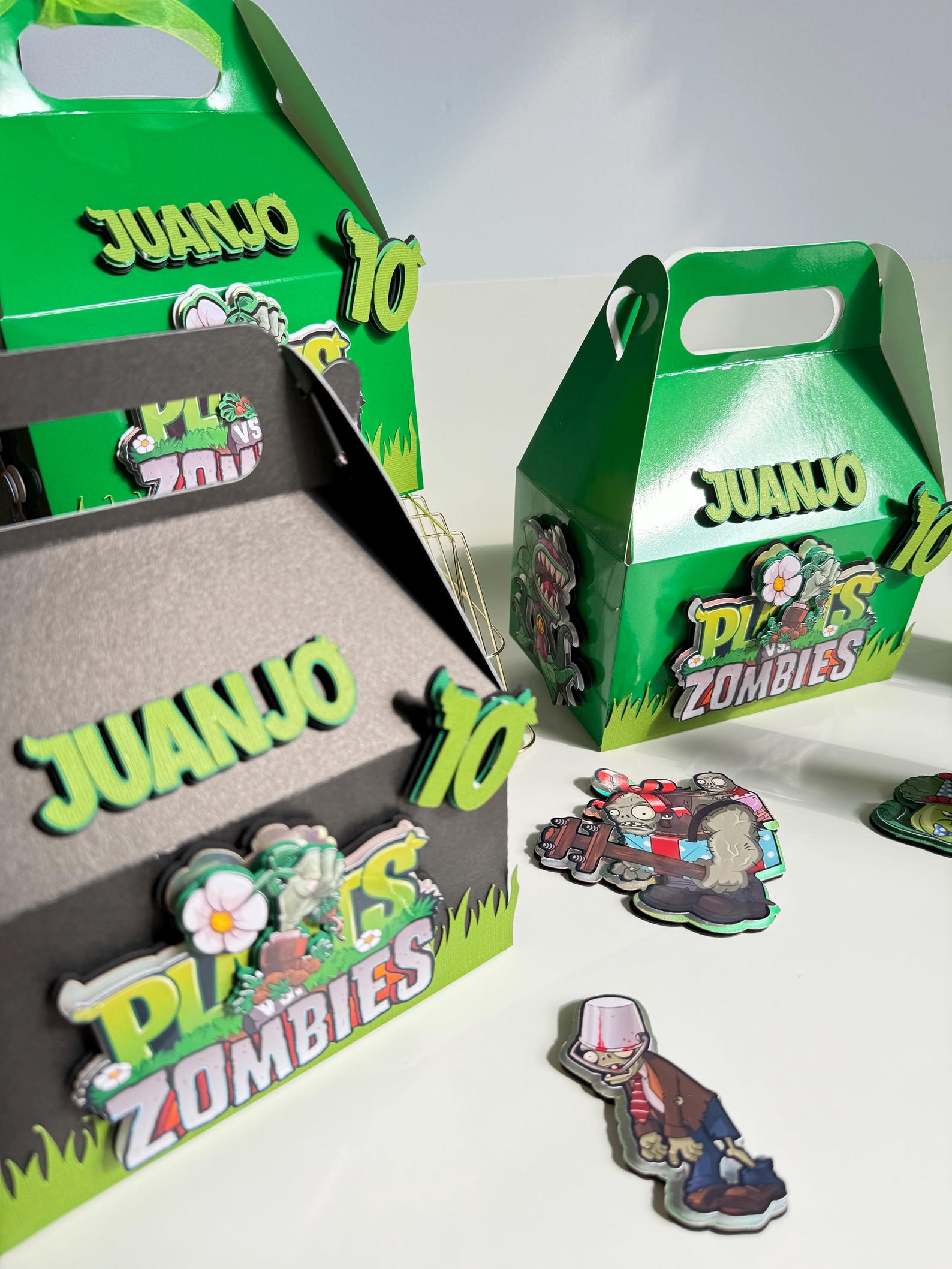 Inspired Plant Vs Zombie Cake Topper, PVZ Topper, Plant Vs Zombie ...