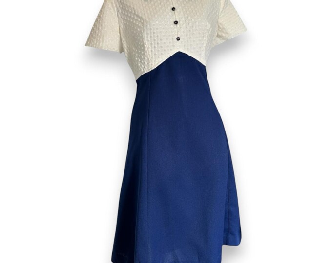 C. 1960's Mod Day Dress Peter Pan Collar Swiss Dot Bodice Butterfly ...