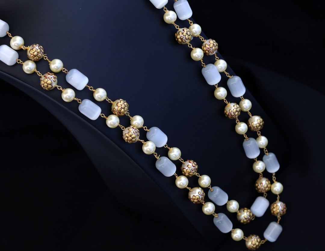 Double Line White Mona Lisa Stone Necklace - Etsy
