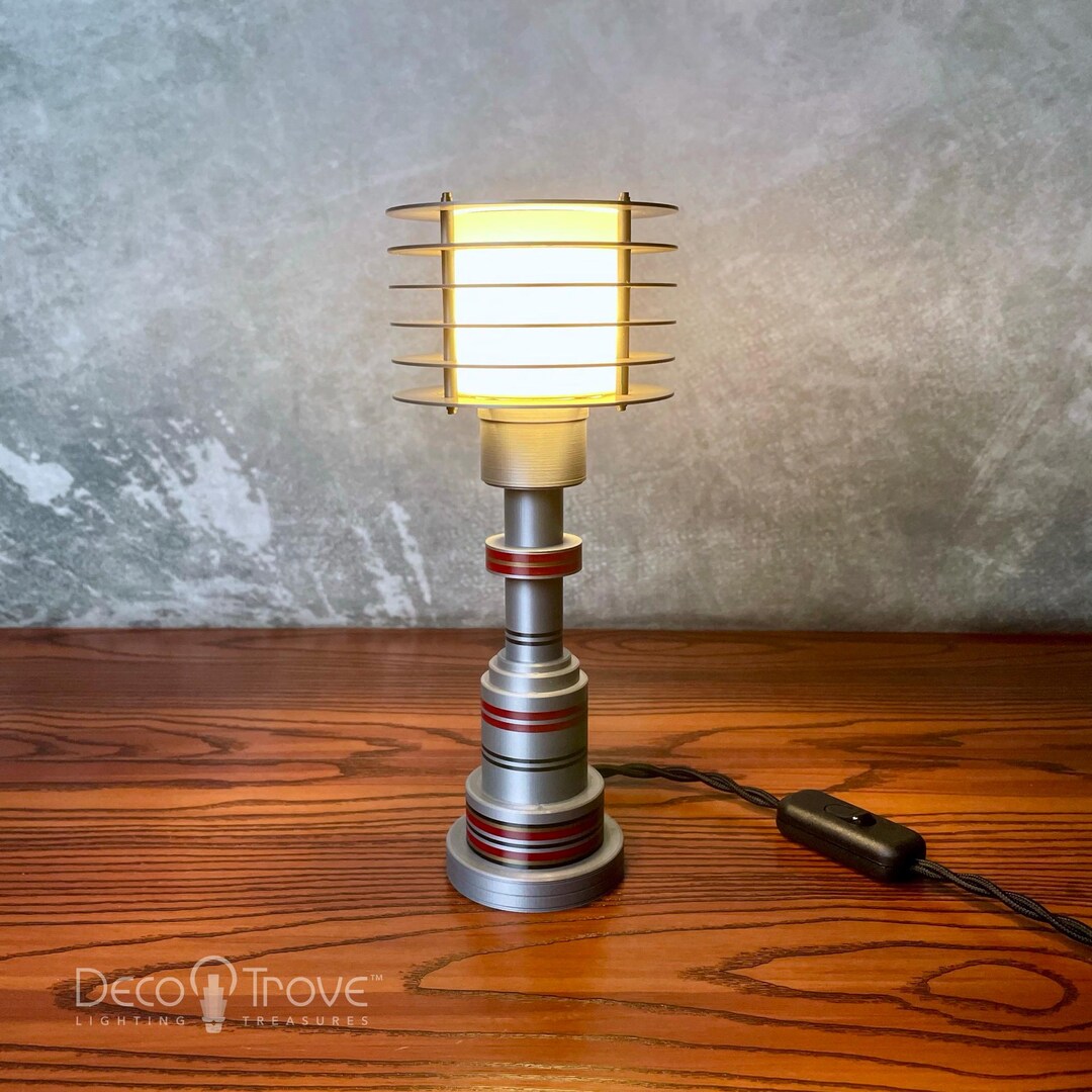 Retro Futuristic Streamline Deco Modern Disc Pattyn Space Machine Age ...