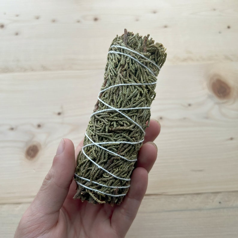 Juniper Branch 4in Smoke Cleansing Stick - Ethically Sourced From ...