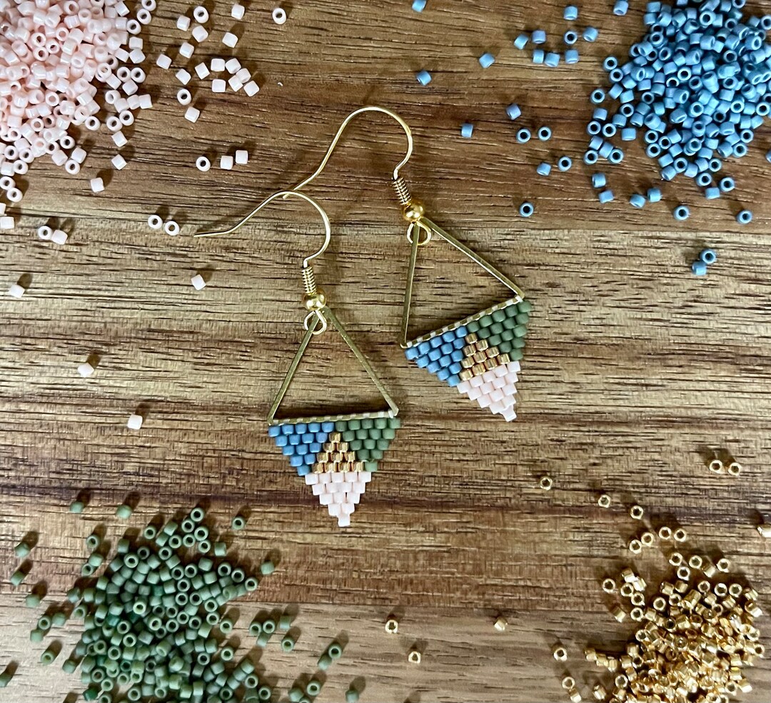 Multi Colored Triangle Brick Stitch - Etsy