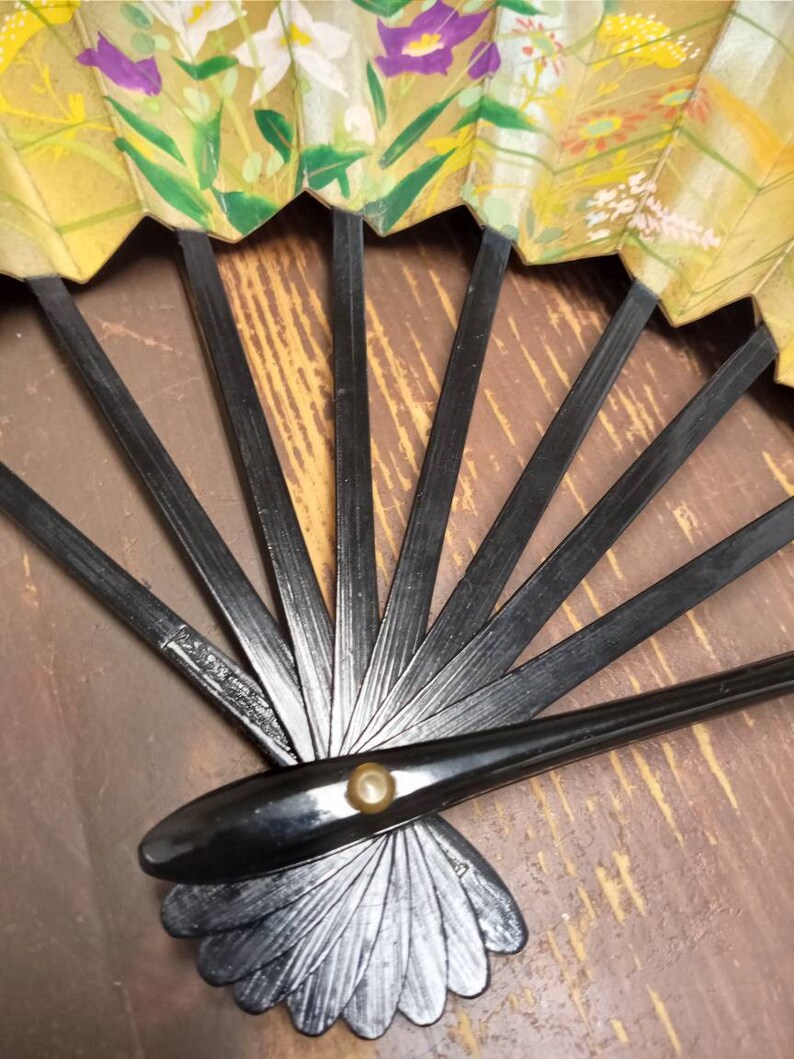 Vintage Gold Foil Handpainted Japanese Fan - Etsy