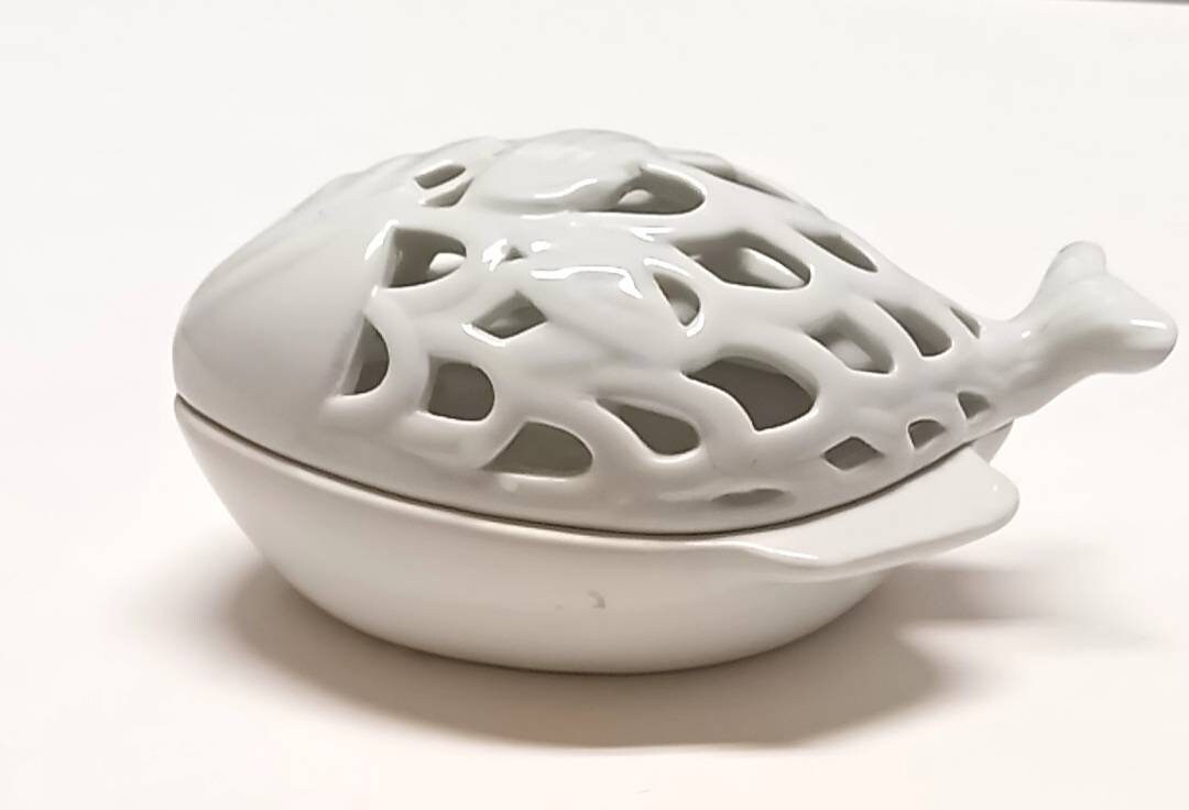 Pacific Rim White Fish Trinket Dish Embossed Scale Cut Outs Bowl and ...