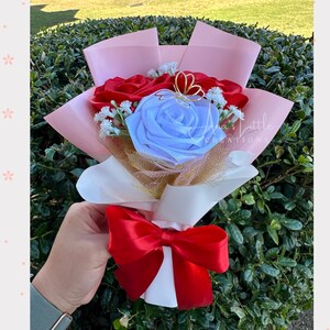Eternal Rose Bouquet, Rosas Eternas, Forever Roses, Eternal Ribbon Roses. 3 Roses Bouquet, Red ...