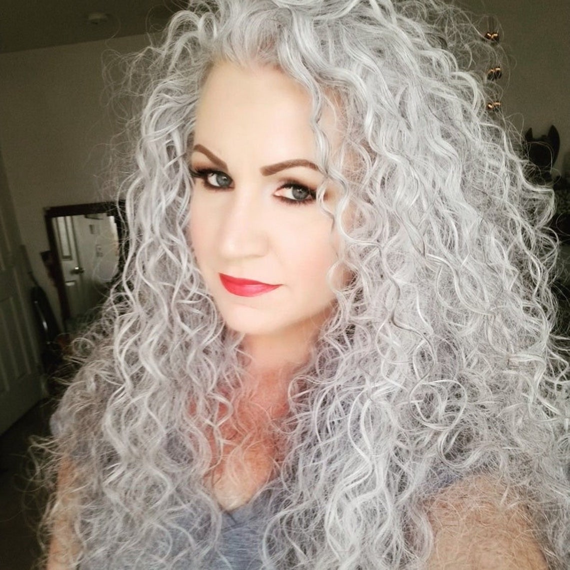 24 GRAY Curly Wavy Lace Front Wig BRAND NEW - Etsy