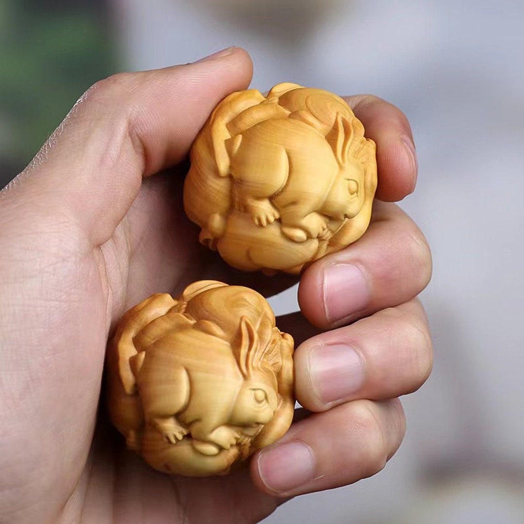 WOOD RABBIT CARVING: Bunny Animal Miniature Solid Wooden Rabbit ...