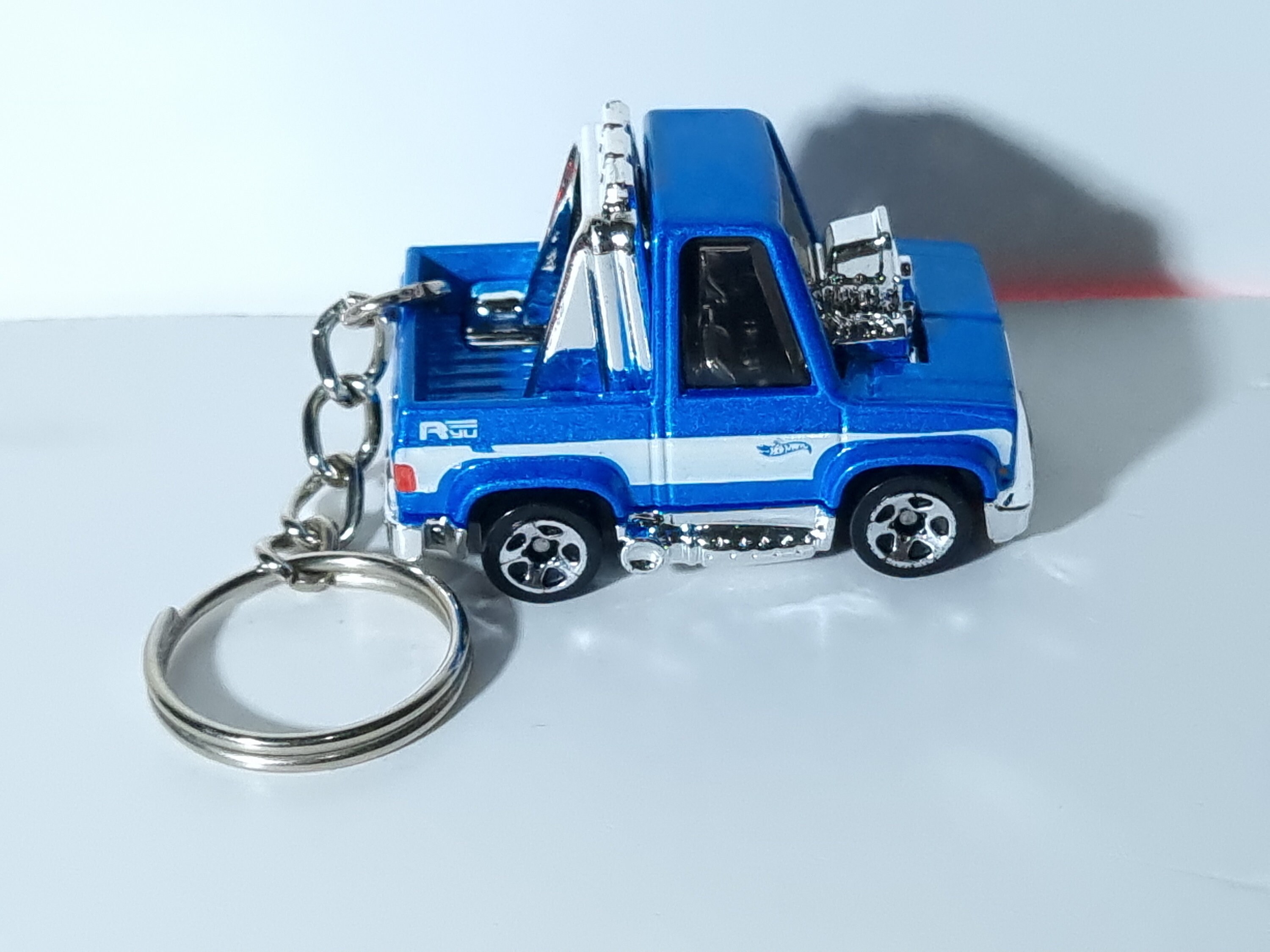 TOOND 83 CHEVY SILVERADO Hotwheels Keychain 1/64 Scale - Etsy