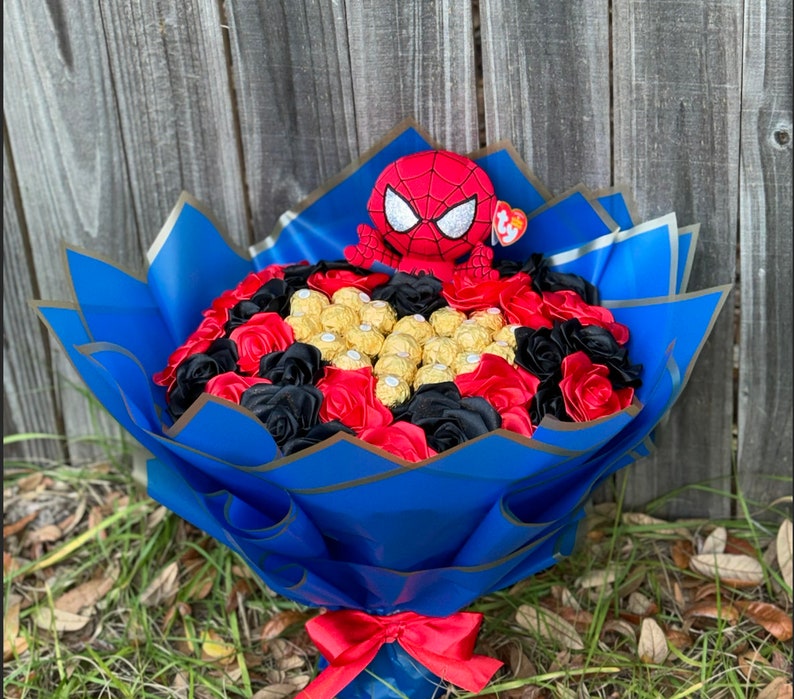Spiderman 32 Red and Blue Rose Bouquet, for Him, Eternal Rose Bouquet ...
