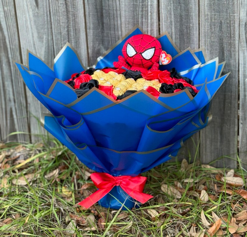 Spiderman 32 Red and Blue Rose Bouquet, for Him, Eternal Rose Bouquet ...