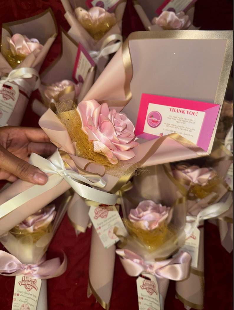 Single Eternal Rose Mini Bouquet, Eternal Rose, Quinceanera, Sweet ...