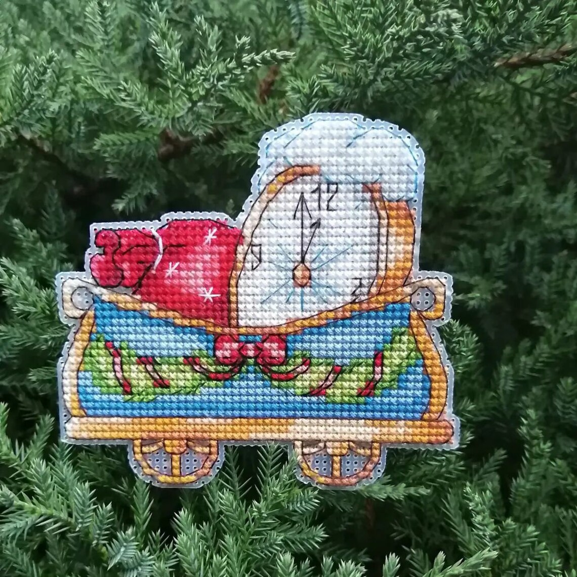 Christmas Clock Cross Stitch Pattern: Holiday Time DMC Chart (PDF ...