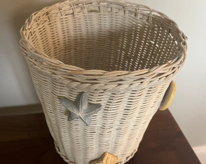 Vintage Wicker Beach Seashell Waste Basket - Etsy