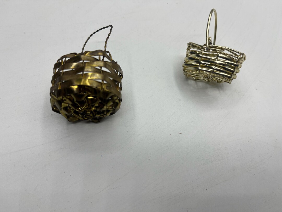 Vintage Pair of Miniature Wire Baskets for Dollhouse or Miniature ...