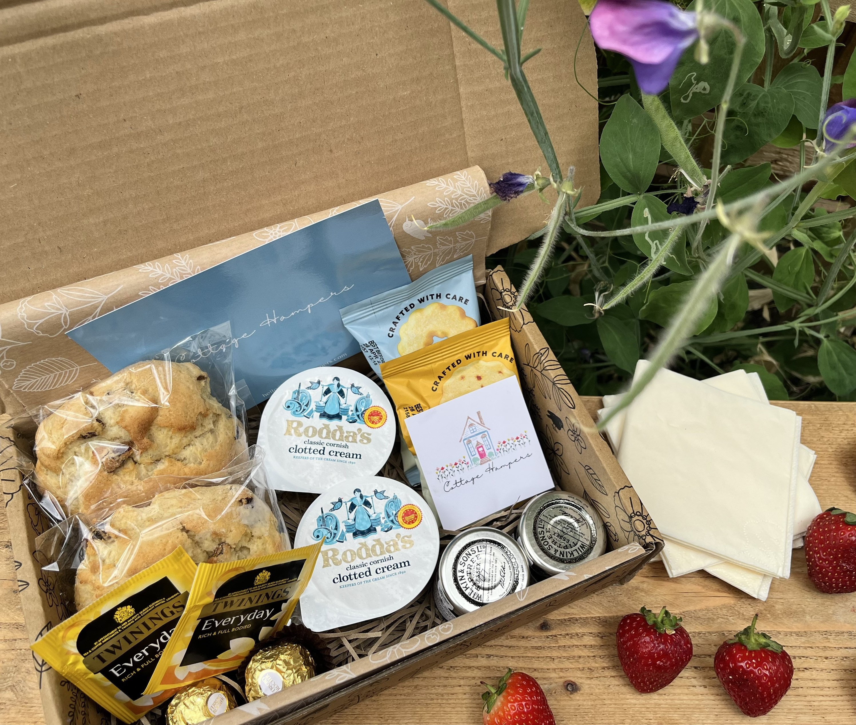 Afternoon Tea Hamper for 2 or 4 - Etsy UK