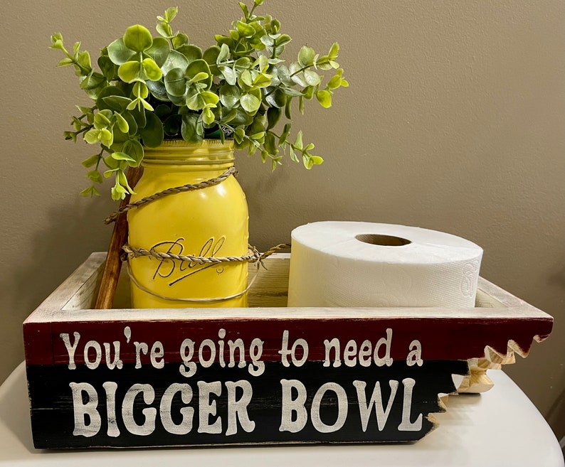 Jaws Movie Decor, Funny Bathroom Humor, Fun Bath Storage, Jaws Decor ...