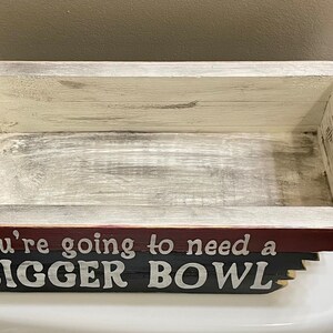 Jaws Movie Decor, Funny Bathroom Humor, Fun Bath Storage, Jaws Decor ...