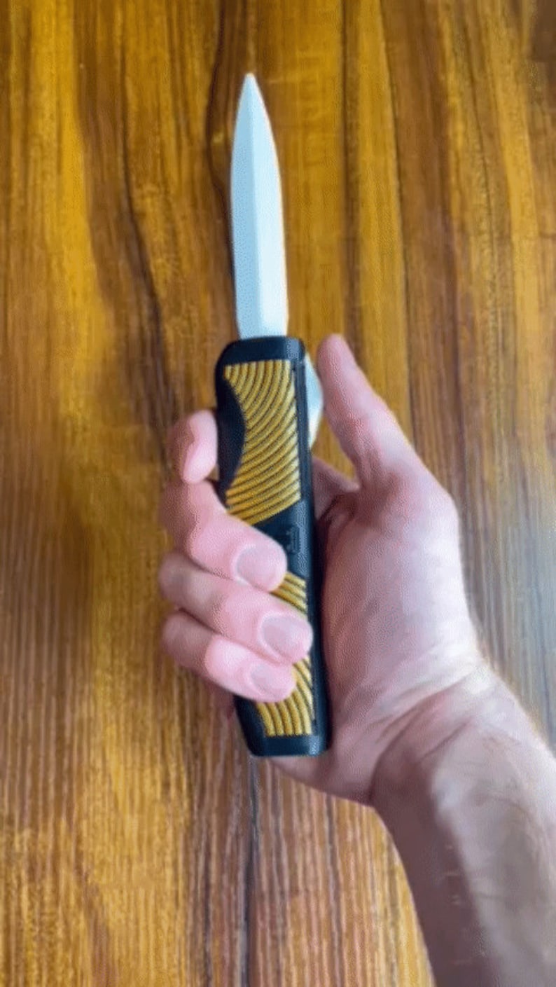 Fake Switchblade Customizable Options 3 Colors Available Toy Prop ...